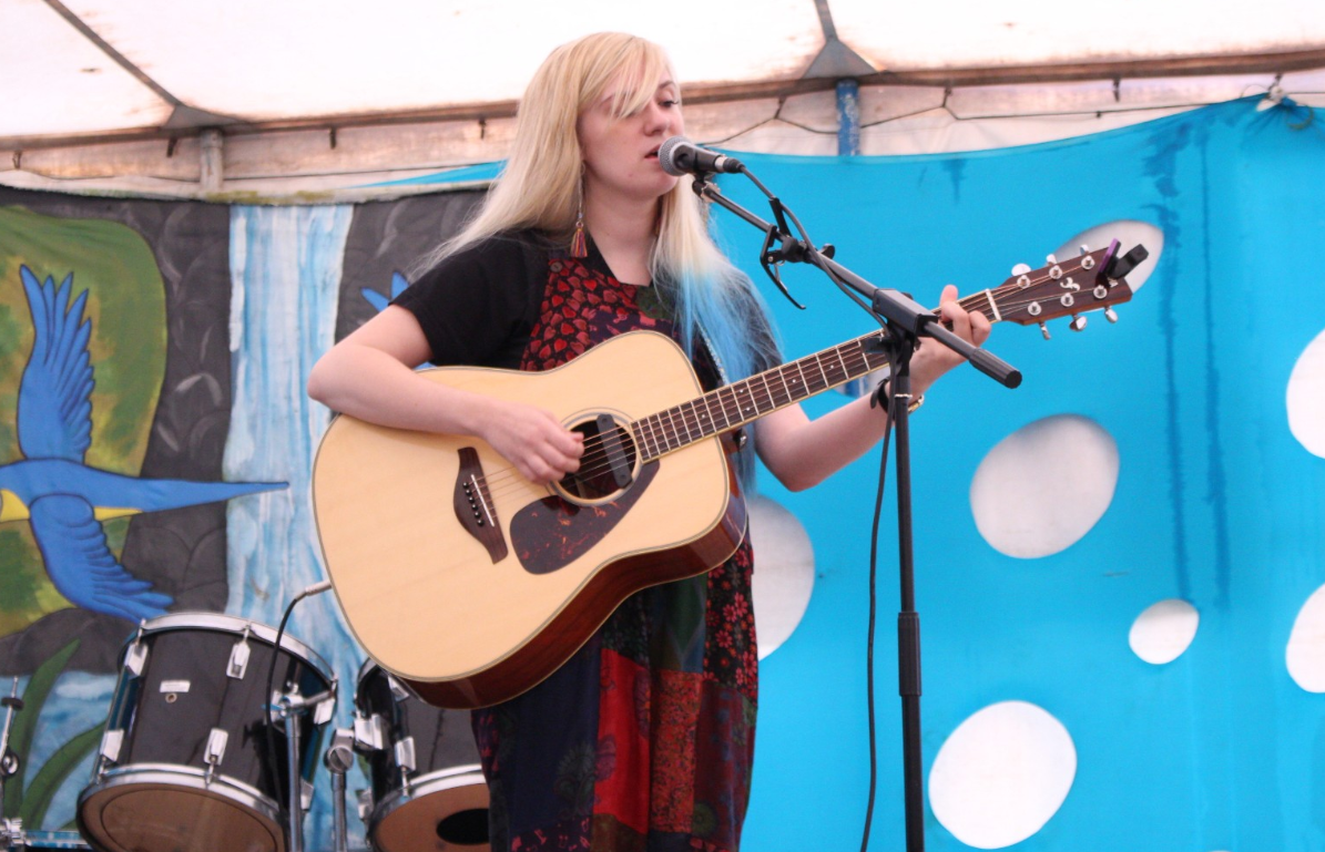 Chloe Mogg Interview & Live Performance at Funk In The Forest - Stereo ...