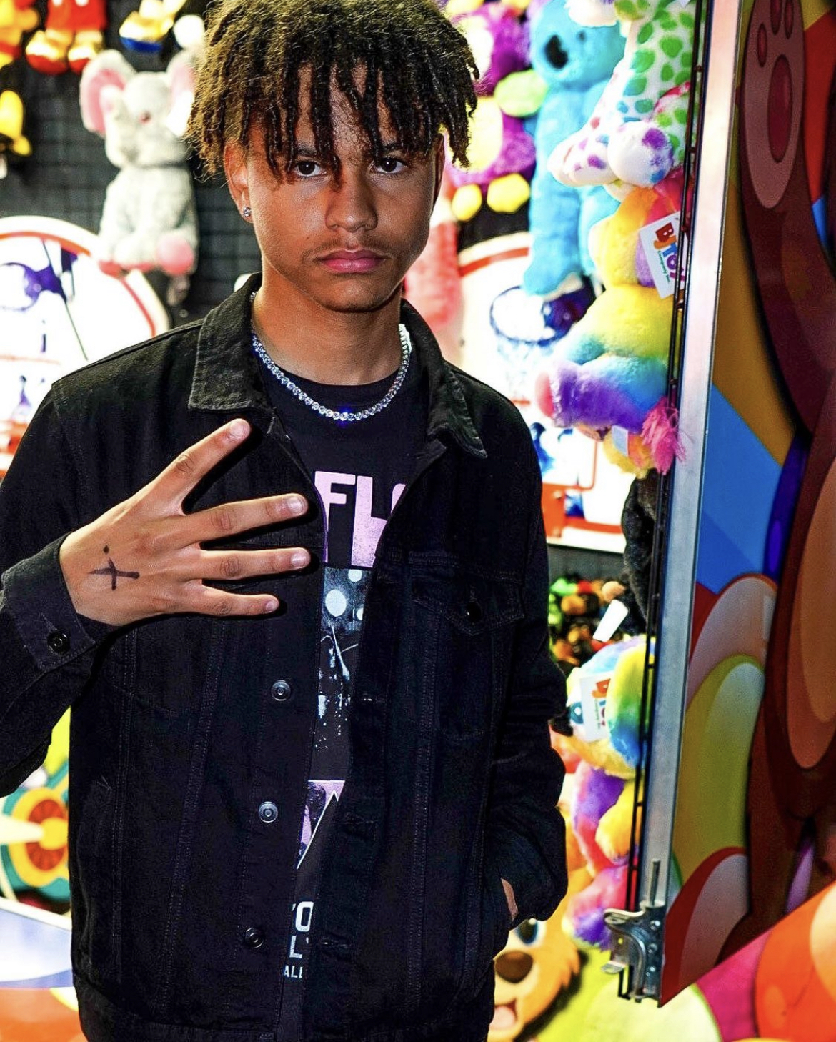 YKM Rob - Step In The Party - Stereo Stickman