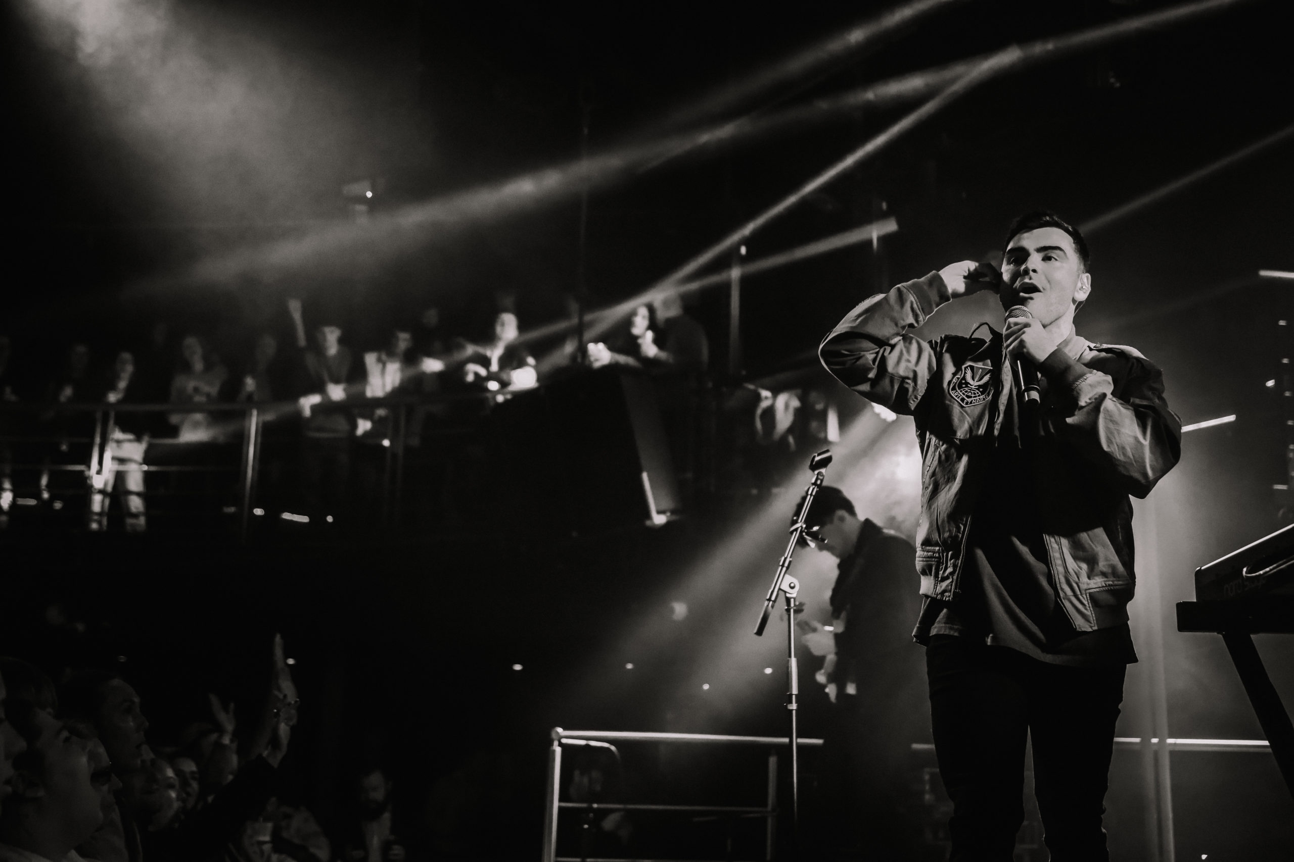 Isaac Butler - Atmosphere - Stereo Stickman