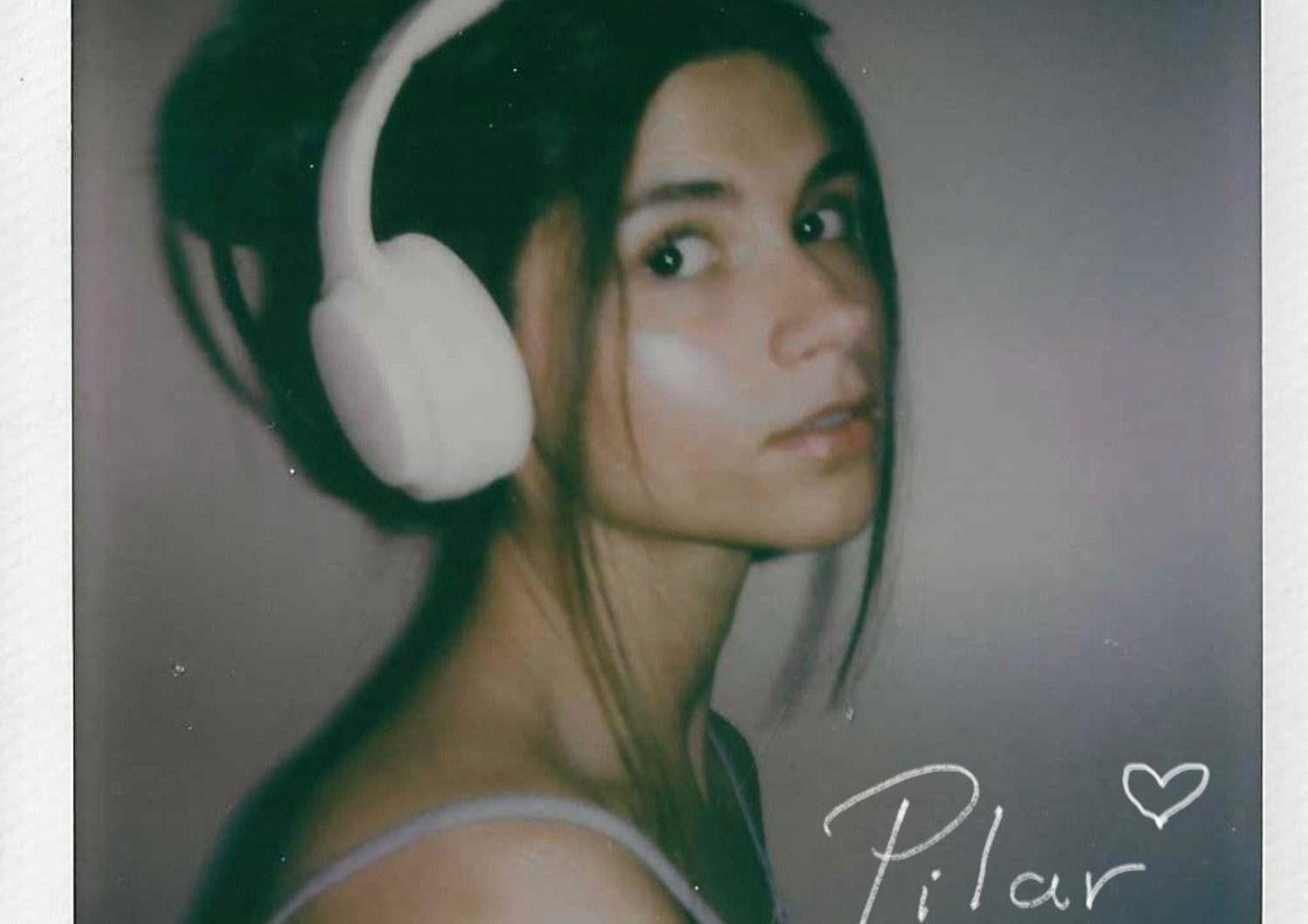 Pilar Victoria - Headphones - Stereo Stickman