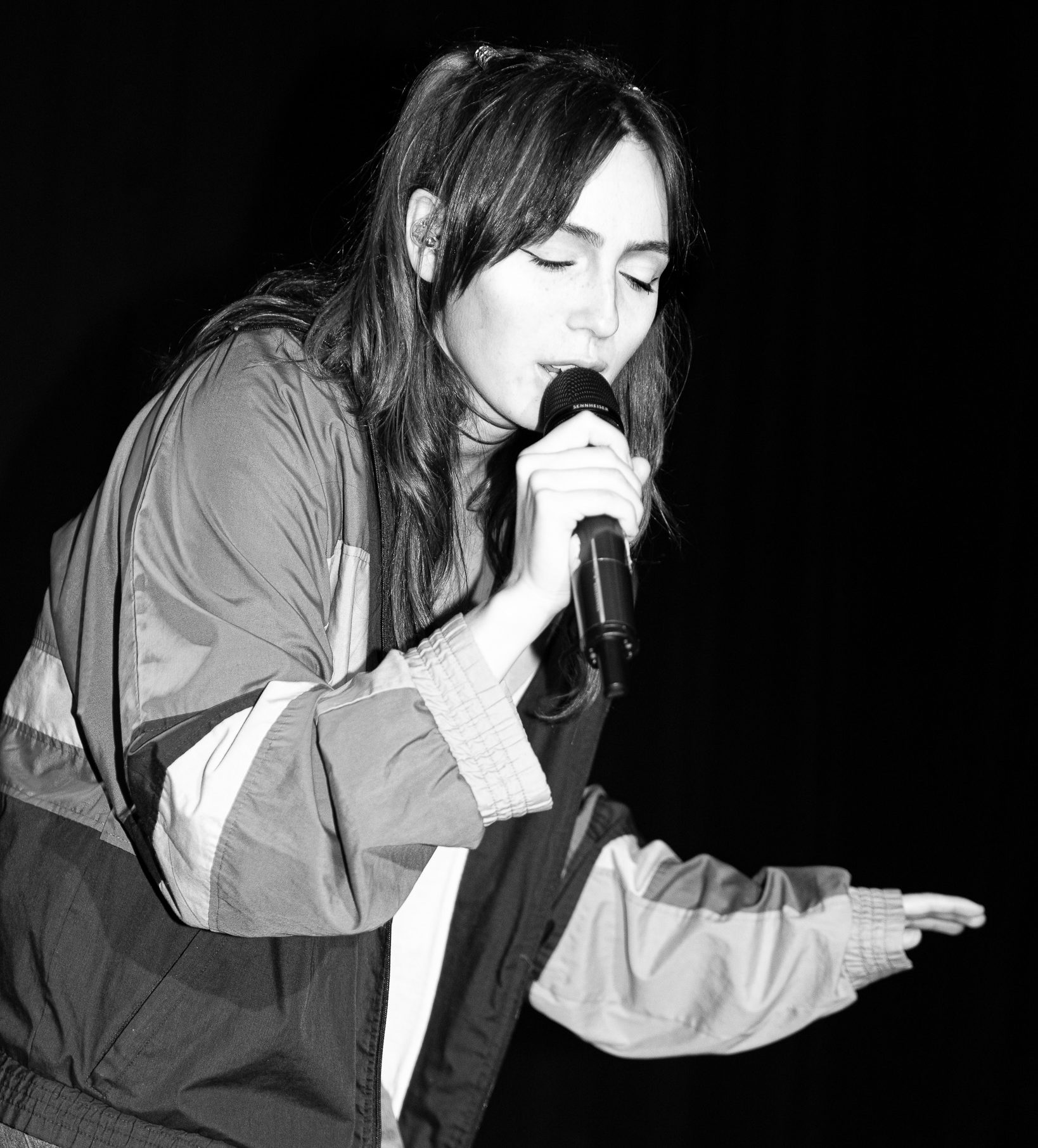 Lucy Duffner - FRITTY BAR - Stereo Stickman