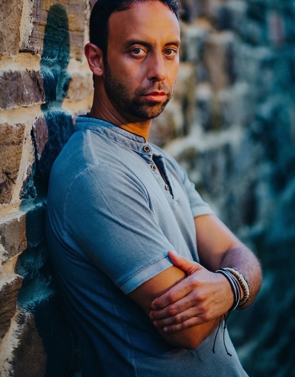 Ellyott - Echoes In The Night - Stereo Stickman