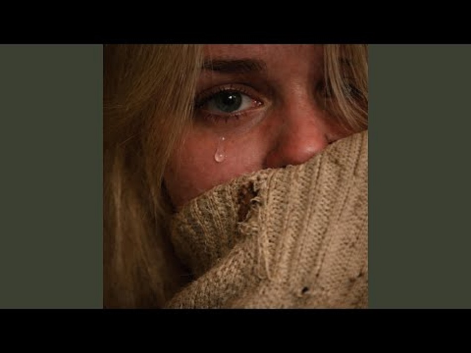Charlie Bulmer - worn out sweater - Stereo Stickman